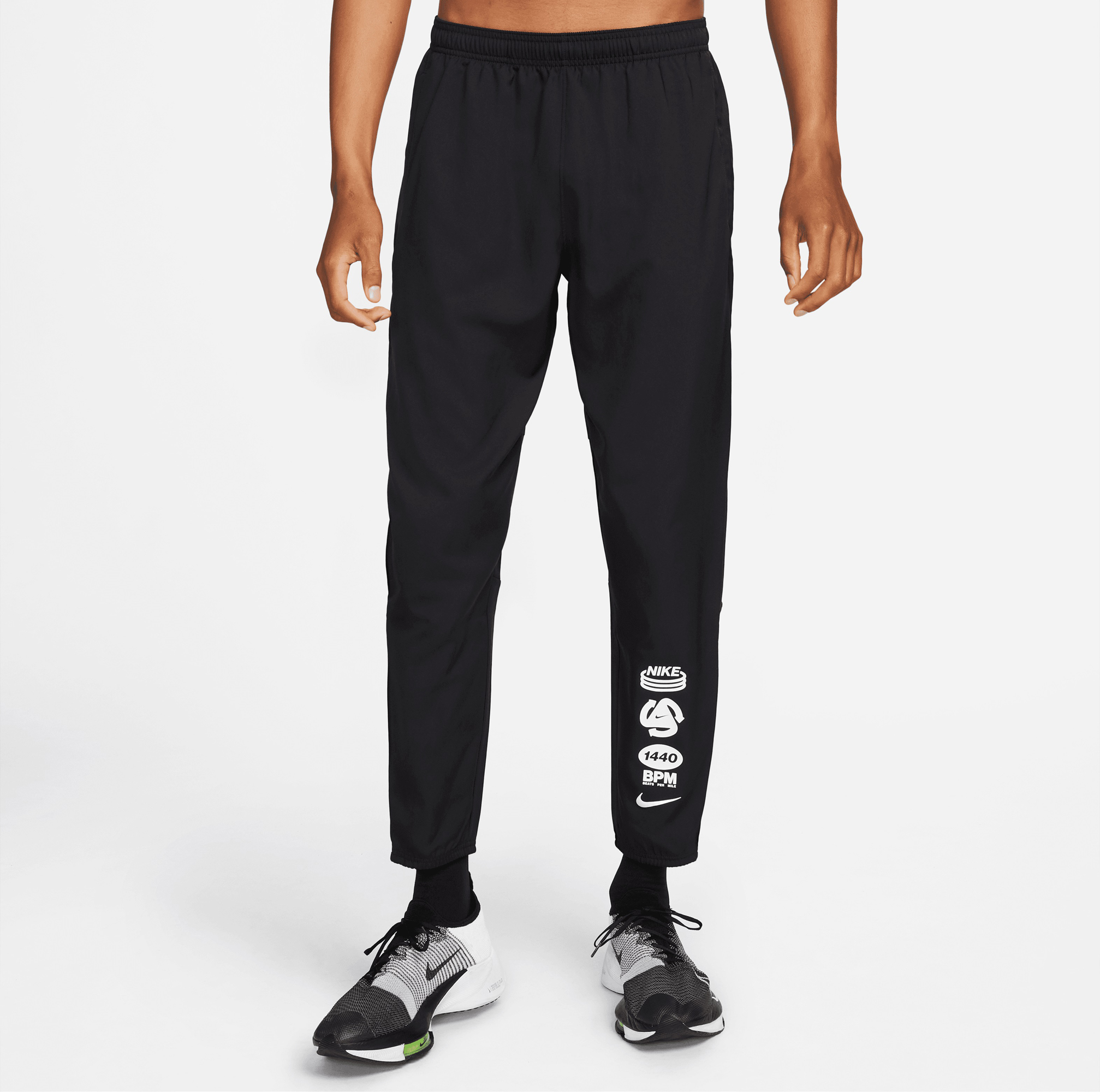 Мужские спортивные штаны Nike M Nk Df Chllgr Wvn Pant DD4894-010 для бега по цене 6280.0 | Sneaks.kg